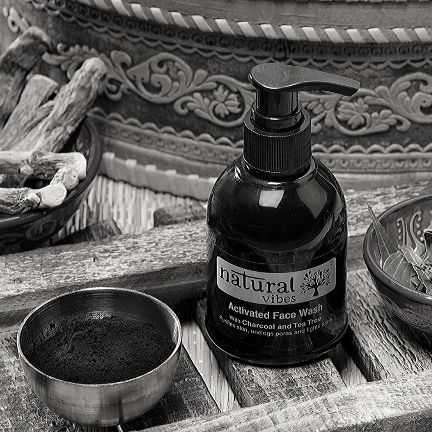 Buy NATURAL VIBES AYURVEDIC ACTIVATED CHARCOAL & TEA TREE FACE WASH 150 ...