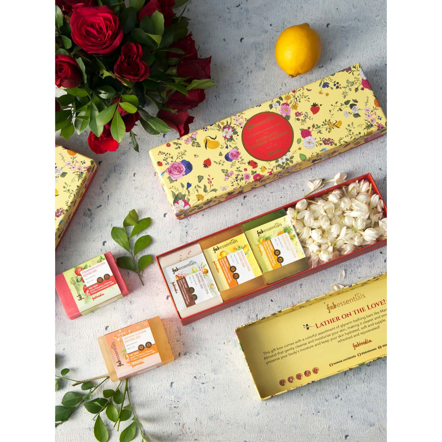 Buy PEARLDEW DETANNING & DEPIGMENTATION BATHING BAR 75 GM | LICORICE, MULBERRY (PACK OF 6 ...