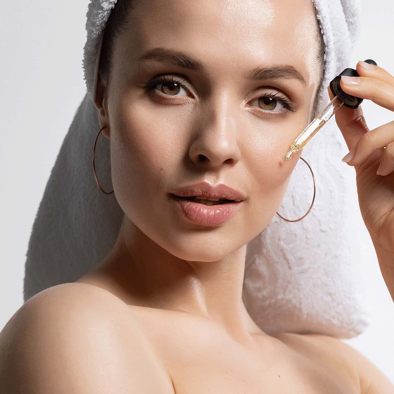Buy COLORBAR HYDRA WHITE ANTI SPOT SERUM 40 ML Online Get Upto 60 Buy COLORBAR HYDRA WHITE ANTI SPOT SERUM 40 ML Online Get Upto 60